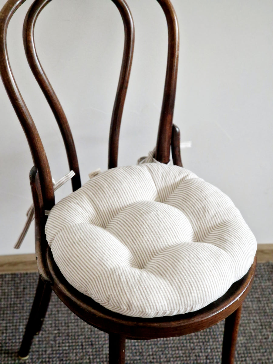 Round linen chair cushion with ties – Linen Home Studio